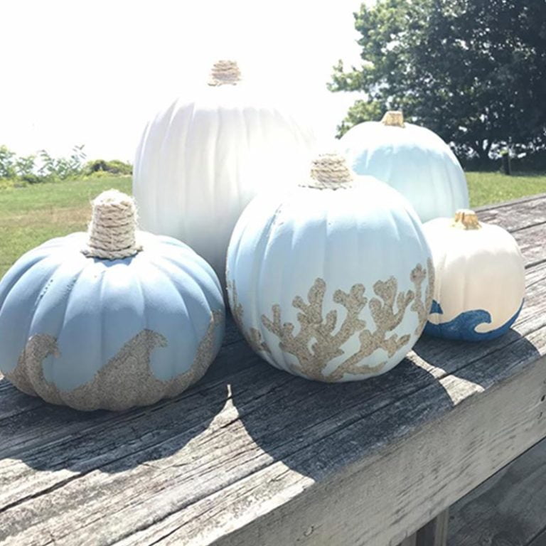 20 Stylish Mini Pumpkin Decor To Spice Up Your Home This Fall - The ...