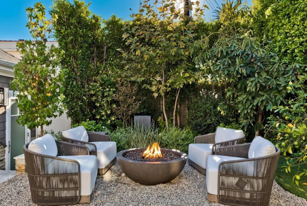 The 20 Best Outdoor Gas Fire Pit Ideas For Every Backyard - The Homey Space