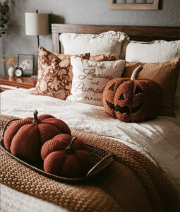 Cozying Up For Fall: 21 Cozy Fall Bedroom Decor Ideas To Try This Fall ...